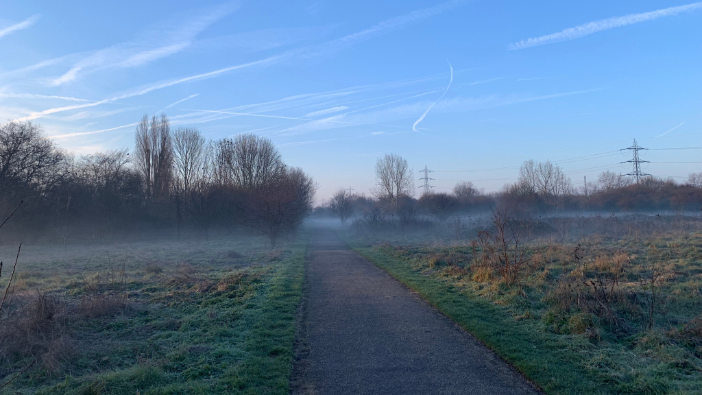 The long lonely road – Marathon training long runs – Monday Running